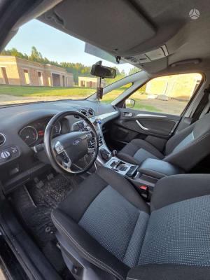 Black Ford S-Max 2011 in Jonava, with an engine capacity of 2.00 L and mileage of 335 thousand km for 3800 €, photo 12 on AUTOMOTO.COM.LV