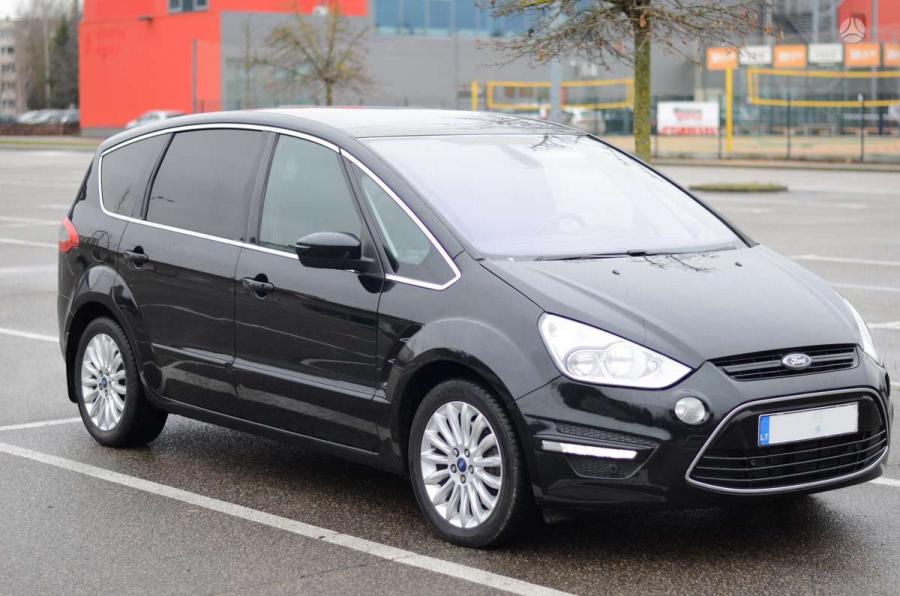 Black Ford S-Max 2011 in Panevezys, with an engine capacity of 2.00 L and mileage of 181 thousand km for 5600 €, photo 3 on AUTOMOTO.COM.LV
