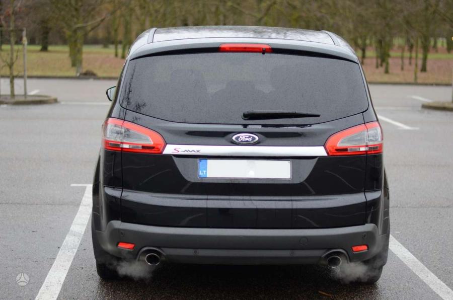 Black Ford S-Max 2011 in Panevezys, with an engine capacity of 2.00 L and mileage of 181 thousand km for 5600 €, photo 7 on AUTOMOTO.COM.LV