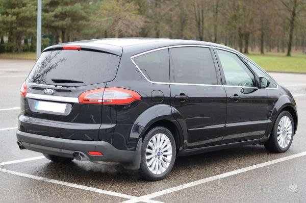 Melns Ford S-Max 2011 Panevēža, ar dzinēja tilpumu 2.00 L un nobraukumu 181 tūkst. km par 5600 €, foto 7 vietnē AUTOMOTO.COM.LV