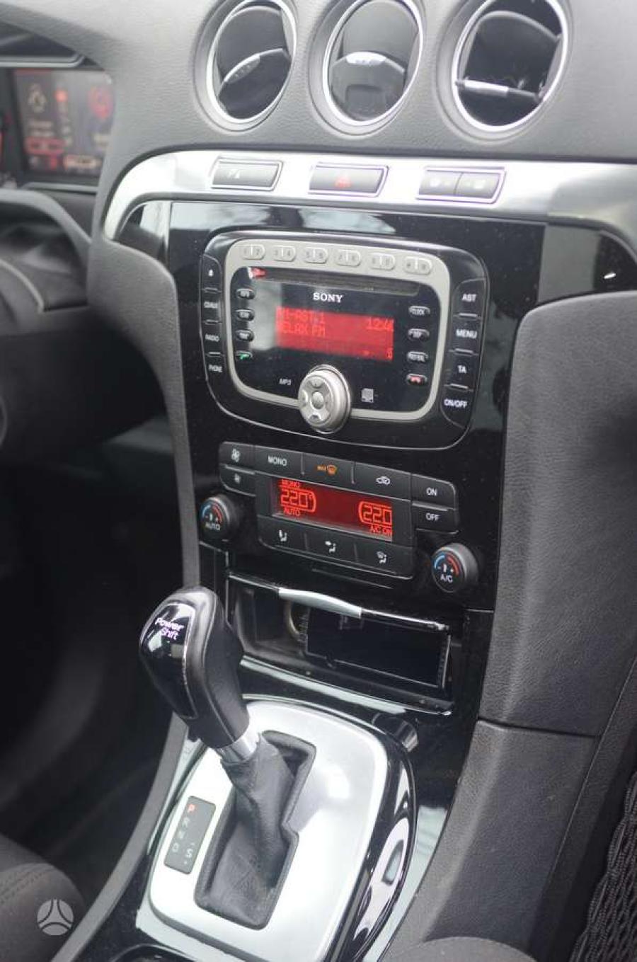 Black Ford S-Max 2011 in Panevezys, with an engine capacity of 2.00 L and mileage of 181 thousand km for 5600 €, photo 10 on AUTOMOTO.COM.LV