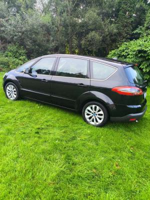 Melns Ford S-Max 2011 Viļņa, ar dzinēja tilpumu 2.00 L un nobraukumu 287 tūkst. km par 4200 €, foto 4 vietnē AUTOMOTO.COM.LV