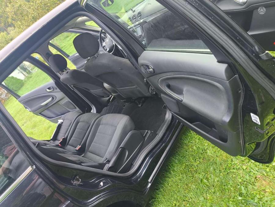 Melns Ford S-Max 2011 Viļņa, ar dzinēja tilpumu 2.00 L un nobraukumu 287 tūkst. km par 4200 €, foto 14 vietnē AUTOMOTO.COM.LV