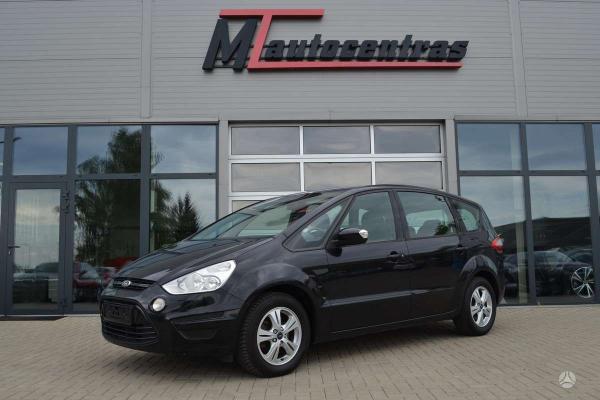 Black Ford S-Max 2011 in Vilnius, with an engine capacity of 2.00 L and mileage of 273 thousand km for 5000 €, photo 1 on AUTOMOTO.COM.LV