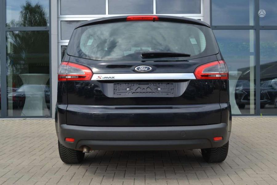 Black Ford S-Max 2011 in Vilnius, with an engine capacity of 2.00 L and mileage of 273 thousand km for 5000 €, photo 9 on AUTOMOTO.COM.LV