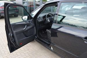 Black Ford S-Max 2011 in Vilnius, with an engine capacity of 2.00 L and mileage of 273 thousand km for 5000 €, photo 16 on AUTOMOTO.COM.LV