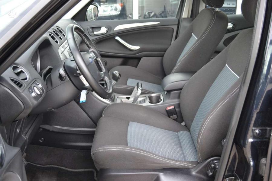 Black Ford S-Max 2011 in Vilnius, with an engine capacity of 2.00 L and mileage of 273 thousand km for 5000 €, photo 18 on AUTOMOTO.COM.LV