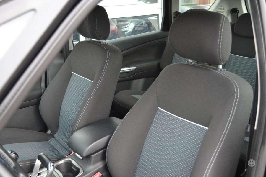 Black Ford S-Max 2011 in Vilnius, with an engine capacity of 2.00 L and mileage of 273 thousand km for 5000 €, photo 19 on AUTOMOTO.COM.LV