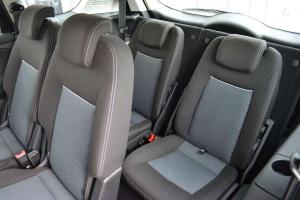 Black Ford S-Max 2011 in Vilnius, with an engine capacity of 2.00 L and mileage of 273 thousand km for 5000 €, photo 24 on AUTOMOTO.COM.LV