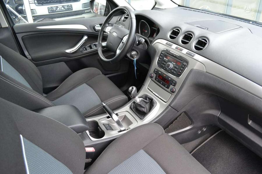 Black Ford S-Max 2011 in Vilnius, with an engine capacity of 2.00 L and mileage of 273 thousand km for 5000 €, photo 30 on AUTOMOTO.COM.LV
