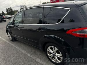 Black Ford S-Max 2011 in Riga, with an engine capacity of 2.00 L and mileage of 0 thousand km for 3200 €, photo 3 on AUTOMOTO.COM.LV