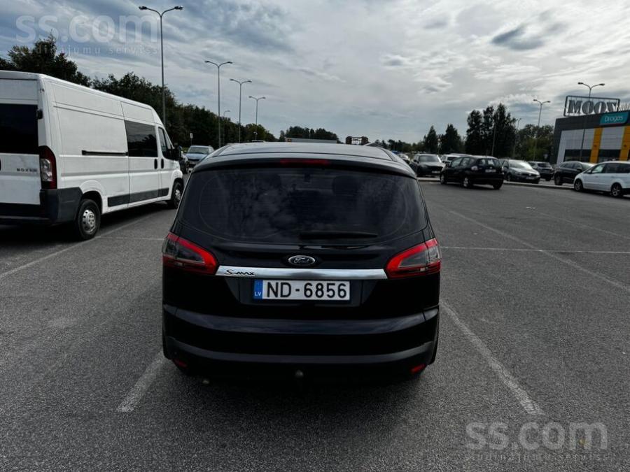 Black Ford S-Max 2011 in Riga, with an engine capacity of 2.00 L and mileage of 0 thousand km for 3200 €, photo 4 on AUTOMOTO.COM.LV