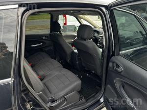 Black Ford S-Max 2011 in Riga, with an engine capacity of 2.00 L and mileage of 0 thousand km for 3200 €, photo 8 on AUTOMOTO.COM.LV