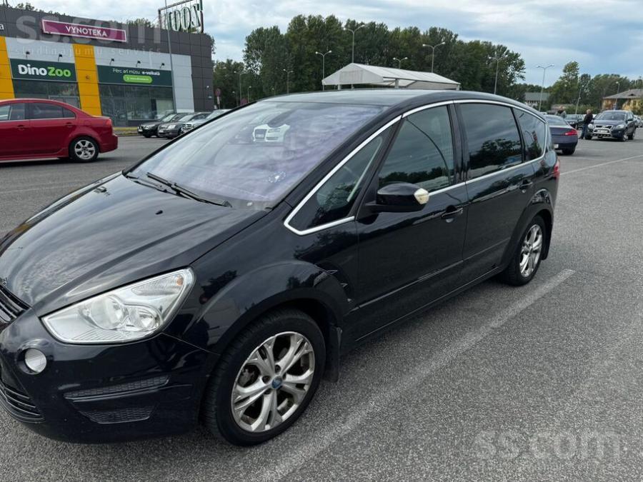 Black Ford S-Max 2011 in Riga, with an engine capacity of 2.00 L and mileage of 0 thousand km for 3200 €, photo 9 on AUTOMOTO.COM.LV