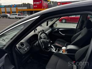 Black Ford S-Max 2011 in Riga, with an engine capacity of 2.00 L and mileage of 0 thousand km for 3200 €, photo 10 on AUTOMOTO.COM.LV