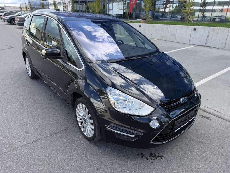 Black Ford S-Max 2011 in Panevezys, with an engine capacity of 2.00 L and mileage of 311 thousand km for 3000 €, photo 3 on AUTOMOTO.COM.LV
