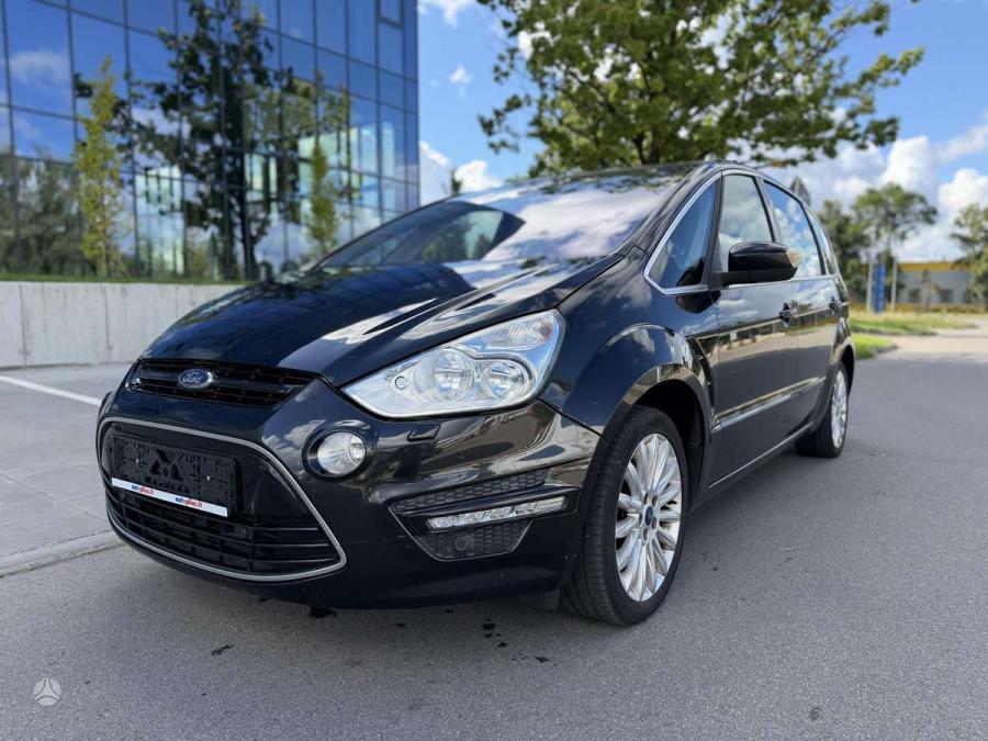 Black Ford S-Max 2011 in Panevezys, with an engine capacity of 2.00 L and mileage of 311 thousand km for 3000 €, photo 4 on AUTOMOTO.COM.LV