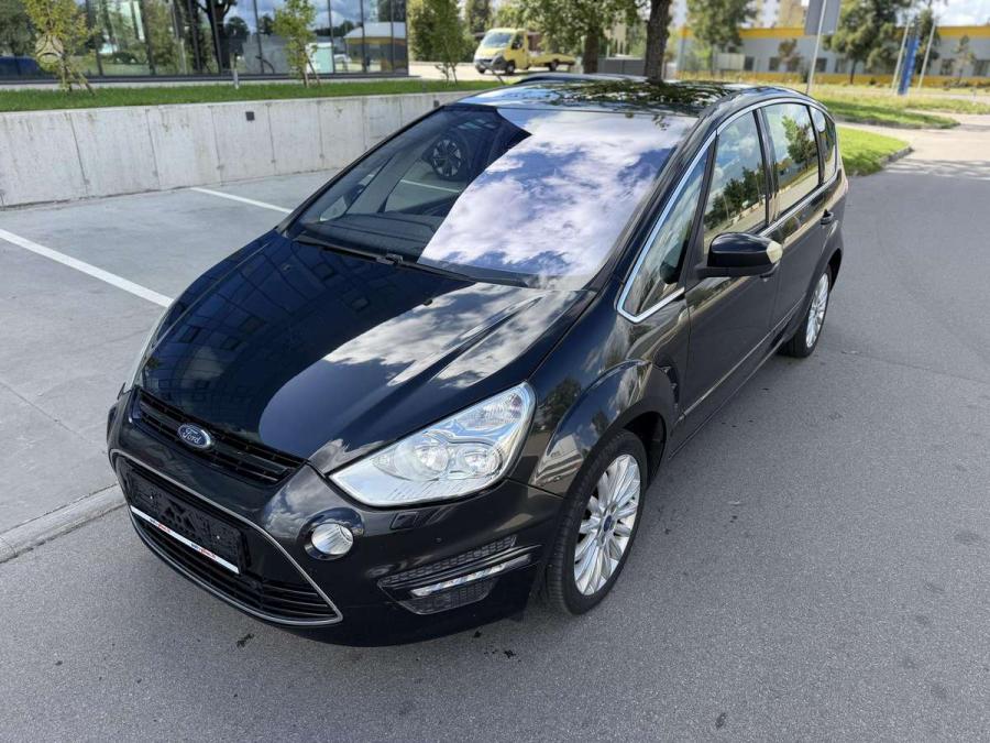 Black Ford S-Max 2011 in Panevezys, with an engine capacity of 2.00 L and mileage of 311 thousand km for 3000 €, photo 5 on AUTOMOTO.COM.LV