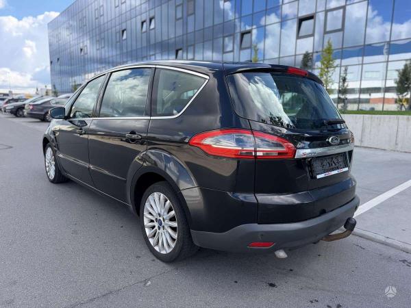 Ford S-Max 2011 Panevēža vietnē Melns Ford S-Max 2011 Panevēža, ar dzinēja tilpumu 2.00 L un nobraukumu 311 tūkst. km par 3000 €, foto 8 vietnē AUTOMOTO.COM.LV