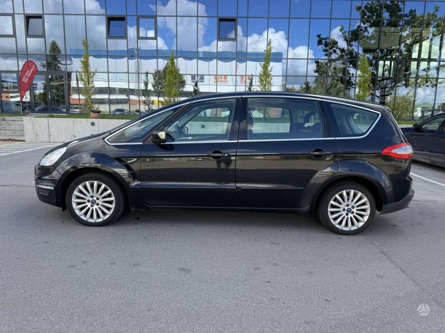 Black Ford S-Max 2011 in Panevezys, with an engine capacity of 2.00 L and mileage of 311 thousand km for 3000 €, photo 12 on AUTOMOTO.COM.LV