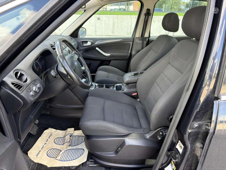 Black Ford S-Max 2011 in Panevezys, with an engine capacity of 2.00 L and mileage of 311 thousand km for 3000 €, photo 14 on AUTOMOTO.COM.LV