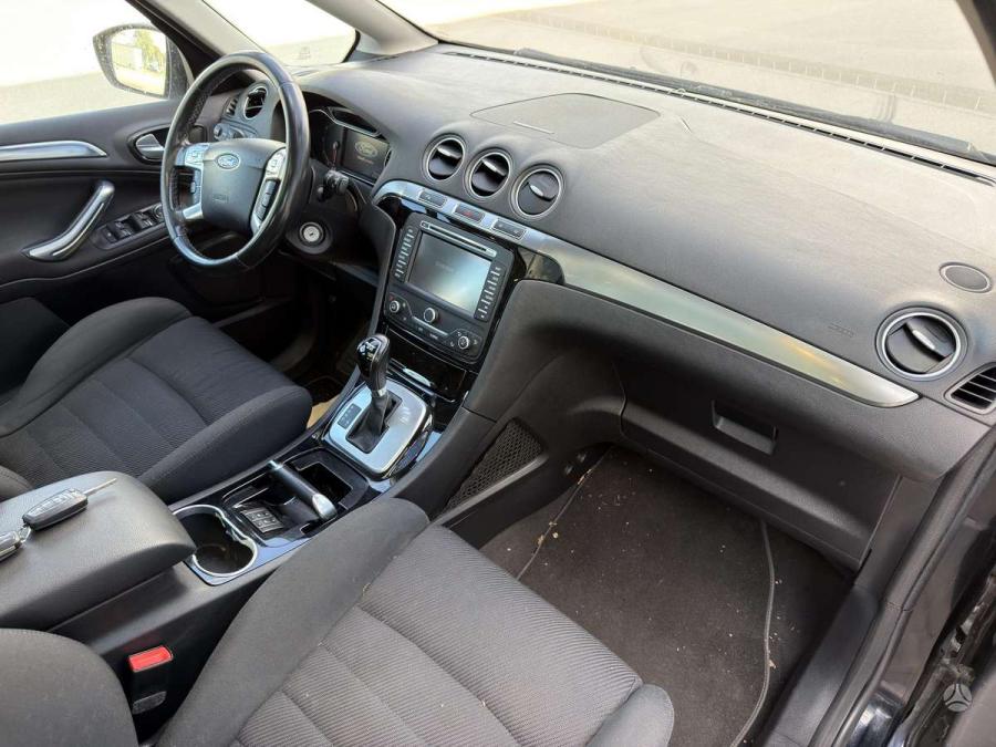 Black Ford S-Max 2011 in Panevezys, with an engine capacity of 2.00 L and mileage of 311 thousand km for 3000 €, photo 18 on AUTOMOTO.COM.LV