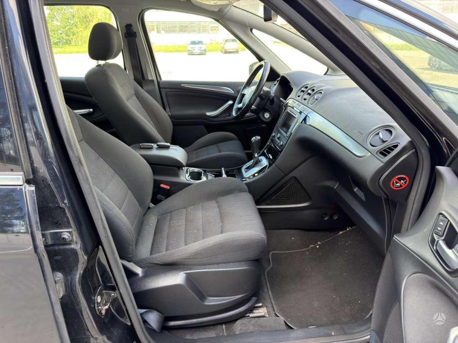 Black Ford S-Max 2011 in Panevezys, with an engine capacity of 2.00 L and mileage of 311 thousand km for 3000 €, photo 19 on AUTOMOTO.COM.LV