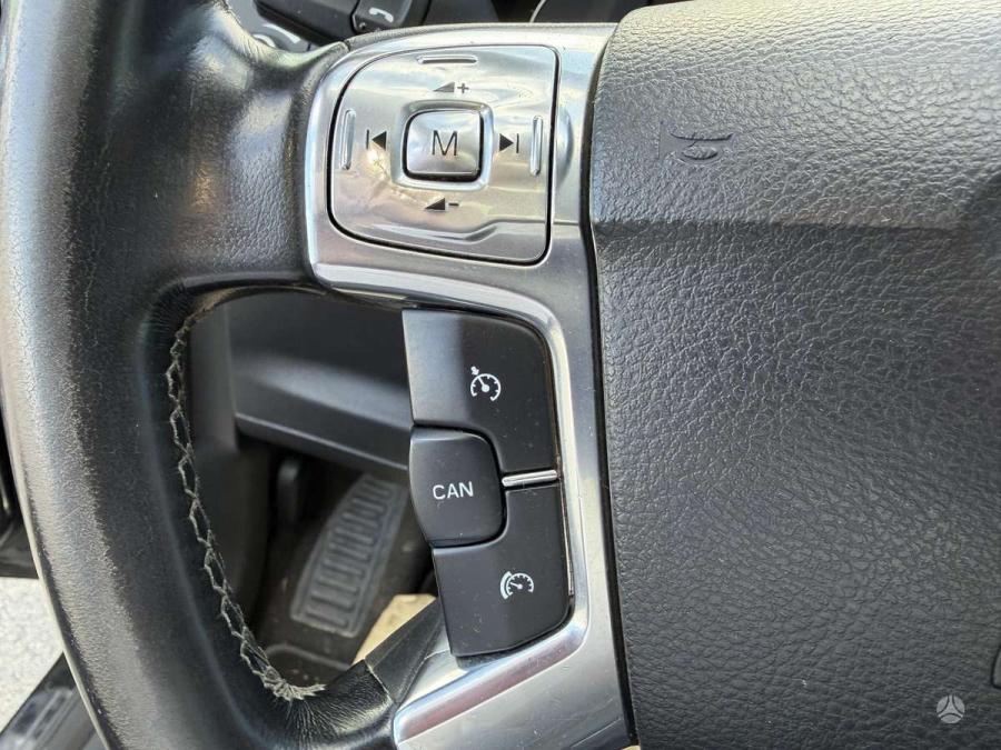 Black Ford S-Max 2011 in Panevezys, with an engine capacity of 2.00 L and mileage of 311 thousand km for 3000 €, photo 23 on AUTOMOTO.COM.LV