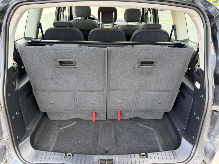 Black Ford S-Max 2011 in Panevezys, with an engine capacity of 2.00 L and mileage of 311 thousand km for 3000 €, photo 34 on AUTOMOTO.COM.LV
