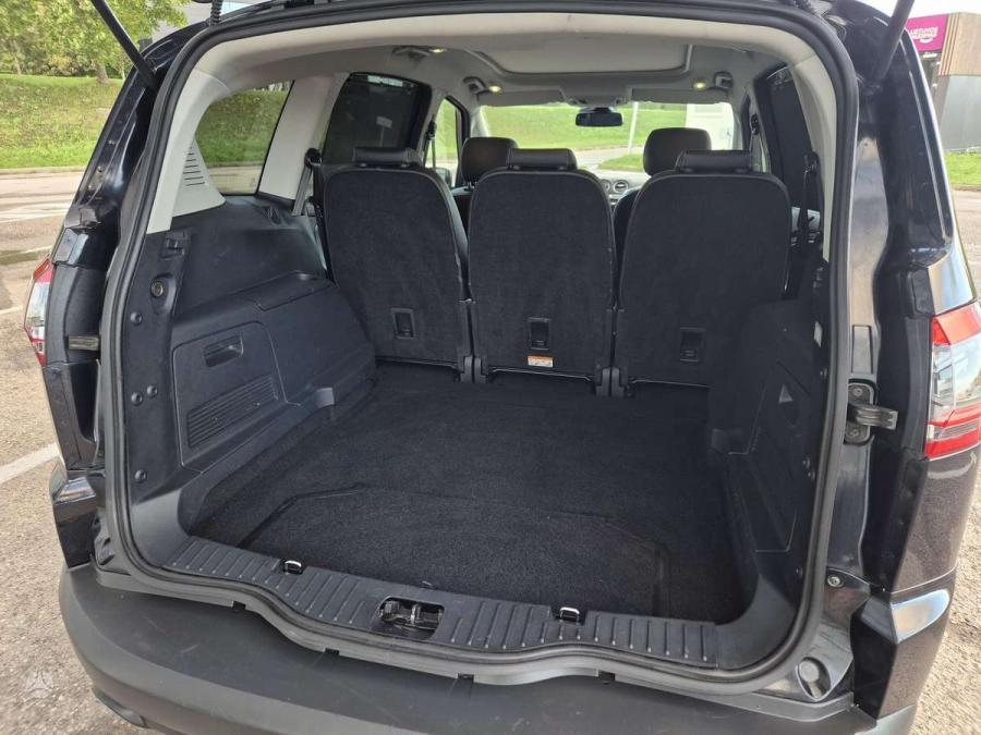 Melns Ford S-Max 2011 Jonava, ar dzinēja tilpumu 2.20 L un nobraukumu 282 tūkst. km par 5700 €, foto 17 vietnē AUTOMOTO.COM.LV