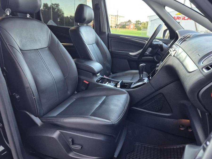 Melns Ford S-Max 2011 Jonava, ar dzinēja tilpumu 2.20 L un nobraukumu 282 tūkst. km par 5700 €, foto 22 vietnē AUTOMOTO.COM.LV