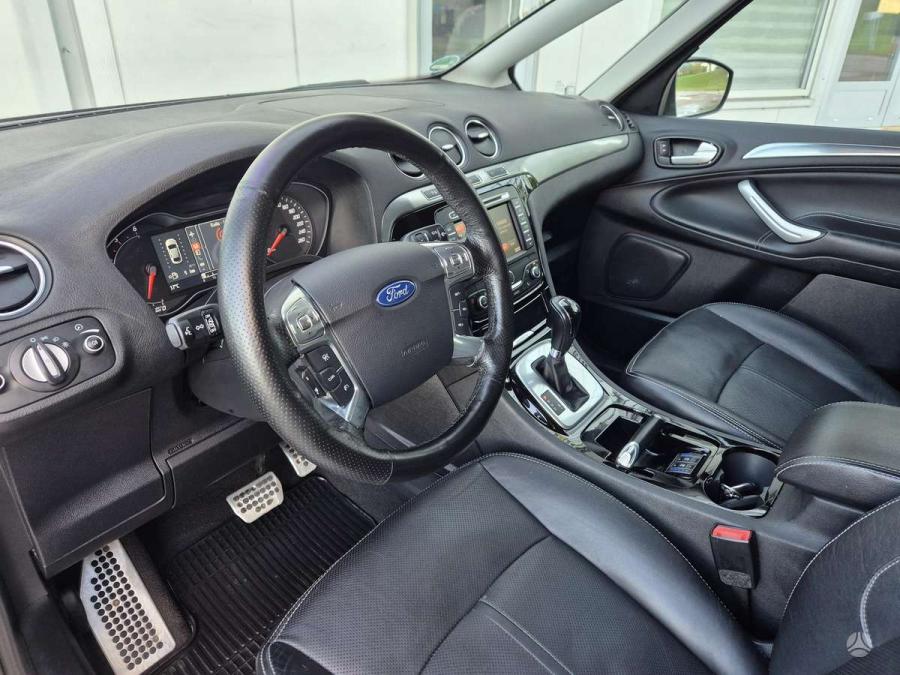 Melns Ford S-Max 2011 Jonava, ar dzinēja tilpumu 2.20 L un nobraukumu 282 tūkst. km par 5700 €, foto 24 vietnē AUTOMOTO.COM.LV