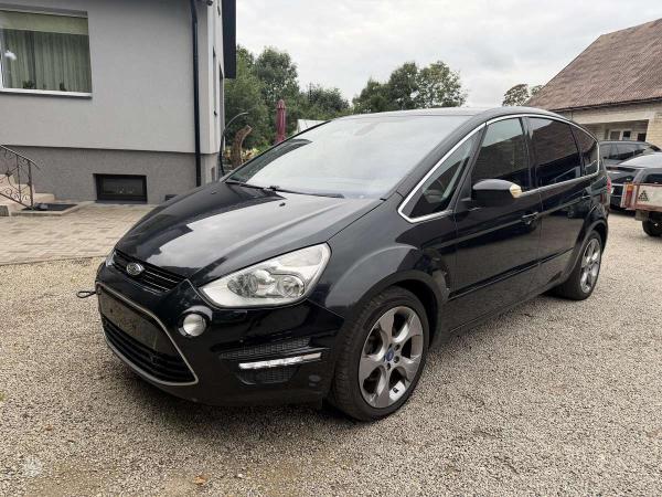 Ford S-Max 2011 in Pasvalys on AUTOMOTO.COM.LV Black Ford S-Max 2011 in Pasvalys, with an engine capacity of 2.00 L and mileage of 276 thousand km for 2600 €, photo 1 on AUTOMOTO.COM.LV