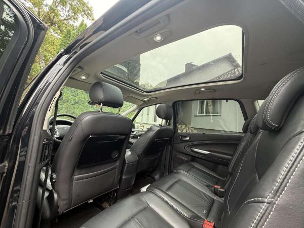 Ford S-Max 2011 in Pasvalys on AUTOMOTO.COM.LV Black Ford S-Max 2011 in Pasvalys, with an engine capacity of 2.00 L and mileage of 276 thousand km for 2600 €, photo 9 on AUTOMOTO.COM.LV