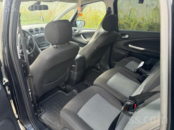 Ford S-Max 2011 Rīga vietnē Melns Ford S-Max 2011 Rīga, ar dzinēja tilpumu 1.60 L un nobraukumu 305 tūkst. km par 4000 €, foto 6 vietnē AUTOMOTO.COM.LV