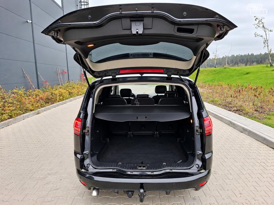 Melns Ford S-Max 2011 Viļņa, ar dzinēja tilpumu 2.00 L un nobraukumu 237 tūkst. km par 6450 €, foto 14 vietnē AUTOMOTO.COM.LV