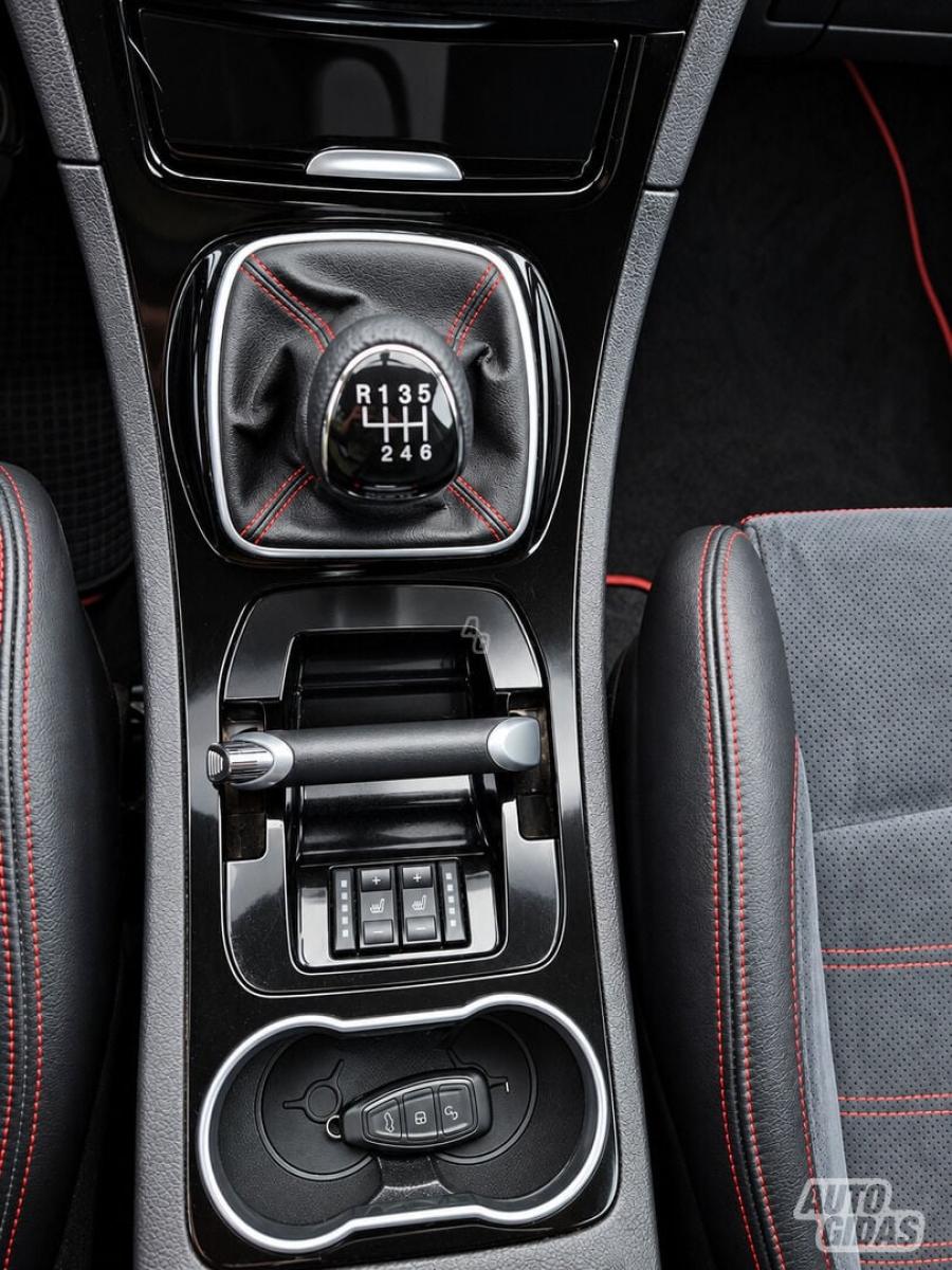 Melns Ford S-Max 2011 Viļņa, ar dzinēja tilpumu 2.00 L un nobraukumu 237 tūkst. km par 6450 €, foto 20 vietnē AUTOMOTO.COM.LV