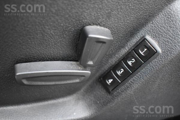 Black Ford S-Max 2012 in Talsi, with an engine capacity of 2.00 L and mileage of 208 thousand km for 5700 €, photo 11 on AUTOMOTO.COM.LV