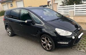 Black Ford S-Max 2012 in Taurage, with an engine capacity of 2.00 L and mileage of 230 thousand km for 3600 €, photo 5 on AUTOMOTO.COM.LV