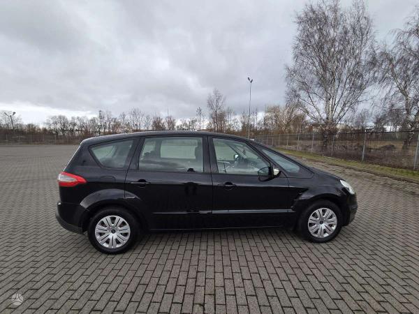 Melns Ford S-Max 2012 Marijampole, ar dzinēja tilpumu 2.00 L un nobraukumu 246 tūkst. km par 4400 €, foto 8 vietnē AUTOMOTO.COM.LV