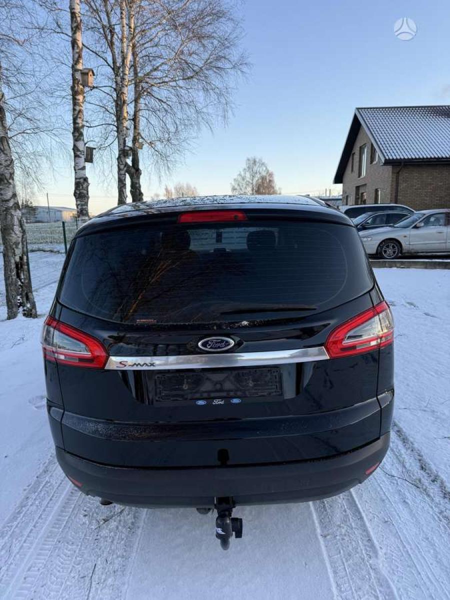 Melns Ford S-Max 2012 Šauļi, ar dzinēja tilpumu 2.00 L un nobraukumu 260 tūkst. km par 4700 €, foto 24 vietnē AUTOMOTO.COM.LV