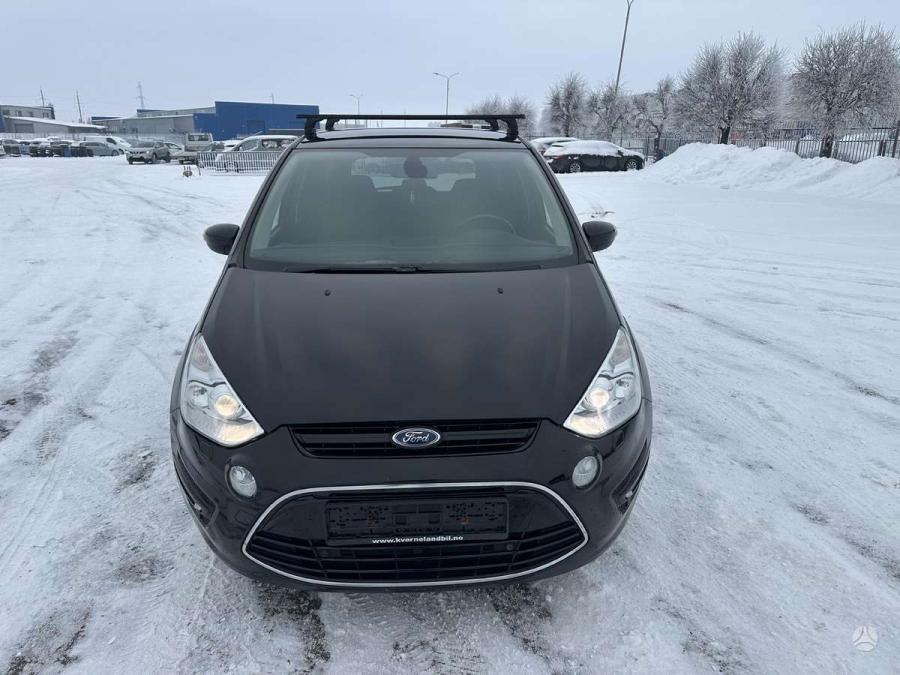 Black Ford S-Max 2012 in Marijampole, with an engine capacity of 1.60 L and mileage of 193 thousand km for 5250 €, photo 2 on AUTOMOTO.COM.LV