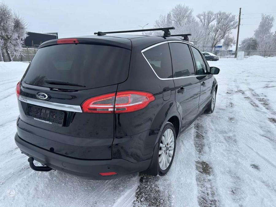 Black Ford S-Max 2012 in Marijampole, with an engine capacity of 1.60 L and mileage of 193 thousand km for 5250 €, photo 5 on AUTOMOTO.COM.LV