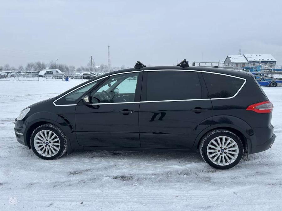 Black Ford S-Max 2012 in Marijampole, with an engine capacity of 1.60 L and mileage of 193 thousand km for 5250 €, photo 7 on AUTOMOTO.COM.LV