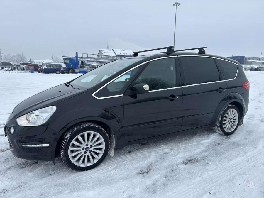 Black Ford S-Max 2012 in Marijampole, with an engine capacity of 1.60 L and mileage of 193 thousand km for 5250 €, photo 8 on AUTOMOTO.COM.LV