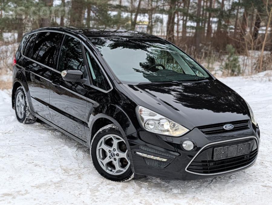 Black Ford S-Max 2012 in Jurmala, with an engine capacity of 2.00 L and mileage of 292 thousand km for 6990 €, photo 1 on AUTOMOTO.COM.LV