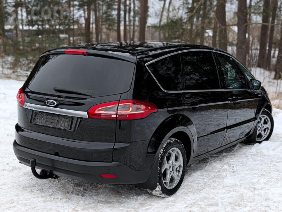 Black Ford S-Max 2012 in Jurmala, with an engine capacity of 2.00 L and mileage of 292 thousand km for 6990 €, photo 4 on AUTOMOTO.COM.LV