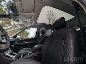 Black Ford S-Max 2012 in Jurmala, with an engine capacity of 2.00 L and mileage of 292 thousand km for 6990 €, photo 14 on AUTOMOTO.COM.LV