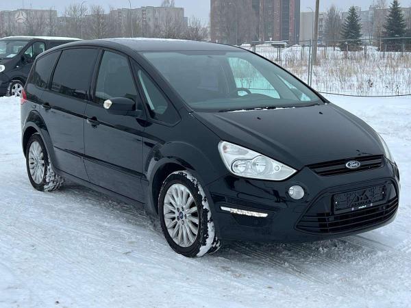 Melns Ford S-Max 2012 Kėdainiai, ar dzinēja tilpumu 2.00 L un nobraukumu 272 tūkst. km par 5099 €, foto 2 vietnē AUTOMOTO.COM.LV