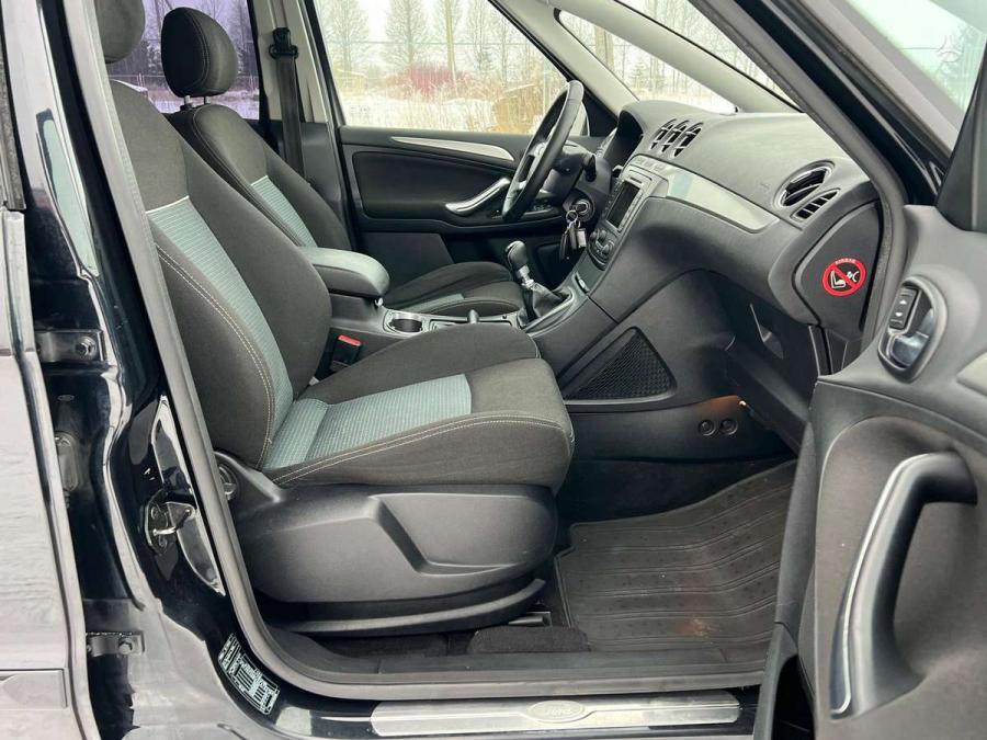 Melns Ford S-Max 2012 Kėdainiai, ar dzinēja tilpumu 2.00 L un nobraukumu 272 tūkst. km par 5099 €, foto 19 vietnē AUTOMOTO.COM.LV